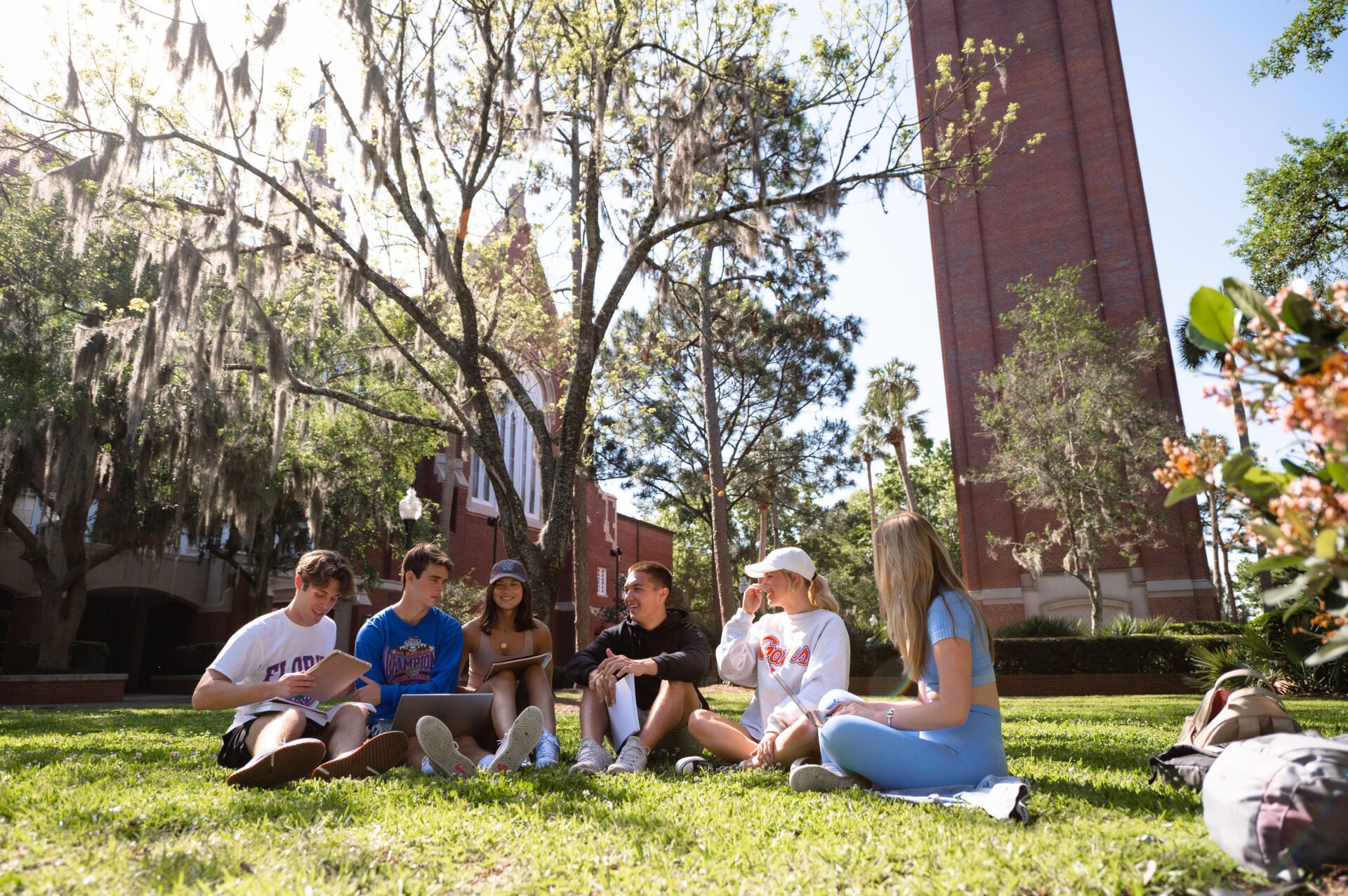 A Freshman's Guide to Student Housing at UF (Updated for 2026)